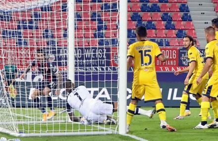 Bologna vs Parma, Italy - 28 Sep 2020 Stock Pictures, Editorial Images ...