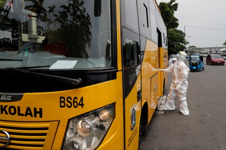 School bus used to carry COVID-19 infected patients to hospitals and ...