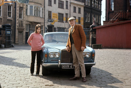 Gillian Blake Dora Desmond Llewelyn Colonel Editorial Stock Photo ...
