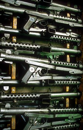 11 Machine gun manufacturing Stock Pictures, Editorial Images and Stock ...