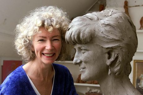 Sculptress Lesley Pover Her Bust Princess Editorial Stock Photo - Stock ...