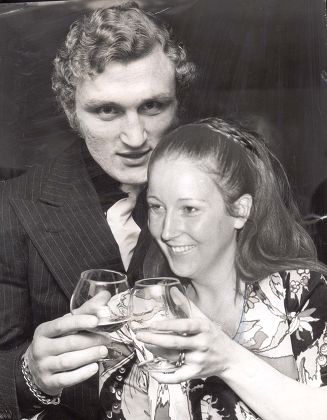Joe Bugner Celebrating His 21st Birthday: redaktionellt stockfoto ...