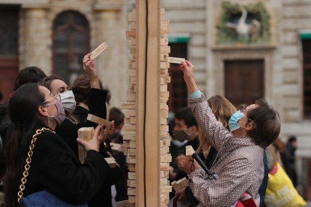 People Take Wooden Blocks Disappearing Wall Editorial Stock Photo ...