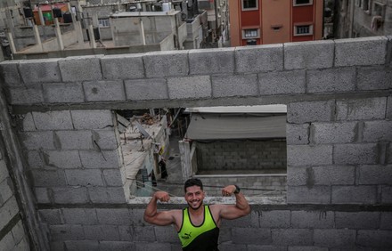 Palestinian Bodybuilder Flexes His Muscles During Editorial Stock Photo ...