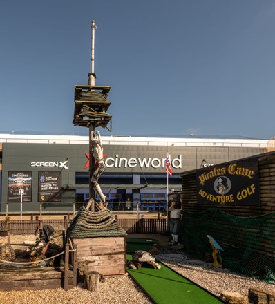 Cineworld Brighton Front Pirates Cave Adventure Editorial Stock Photo ...