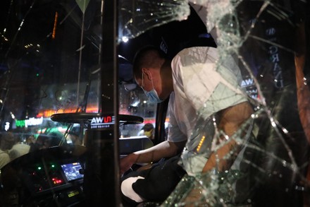 Los Angeles Lakers Fans Vandalize Bus Editorial Stock Photo - Stock ...