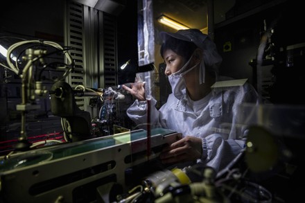Woman Works Wanxin Optics Resin Lens Editorial Stock Photo - Stock ...