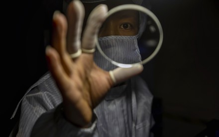Woman Inspects Lenses Wanxin Optics Resin Editorial Stock Photo - Stock ...
