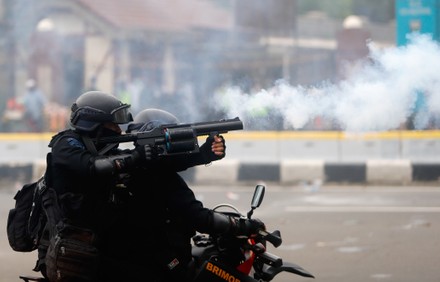 Antiriots Policemen Fire Teargas Protestors During Editorial Stock ...