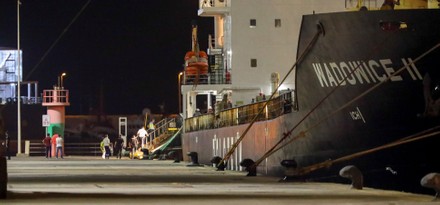 250 Embark a ship Stock Pictures, Editorial Images and Stock Photos ...