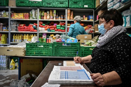 Volunteers Work Distribution Centre French Charity Editorial Stock ...