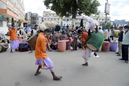 Bengal Dhaki Traditional Drummer Play Drum Editorial Stock Photo ...