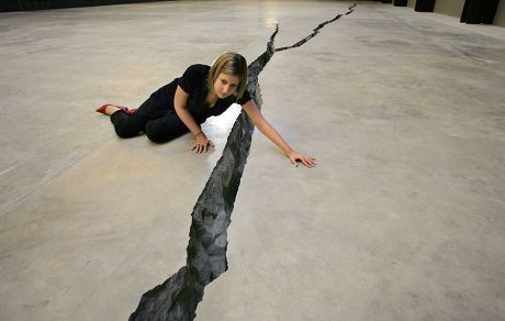 Shibboleth By Doris Salcedo New Installation Editorial Stock Photo ...