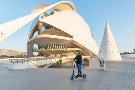 imágenes de World Cities Day celebration in Valencia, Spain - 30 Oct ...