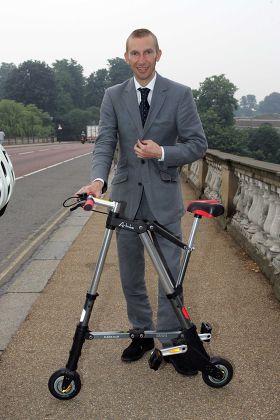 94 Sir clive sinclair Stock Pictures, Editorial Images and Stock Photos ...