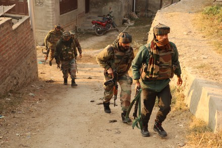 Encounter in Pampore area of Pulwama district, Meej, Jammu and Kashmir ...