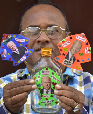 Kitemaker Jagmohan Kanojia Displays Miniature Kites Editorial Stock ...