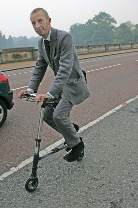 94 Sir clive sinclair Stock Pictures, Editorial Images and Stock Photos ...