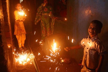 Pakistani Hindu Children Play Fire Crackers Editorial Stock Photo ...