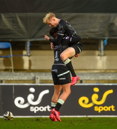 Stephen Myler Ospreys Kicks Penalty Editorial Stock Photo - Stock Image ...