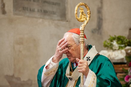 250 Possession of the church Stock Pictures, Editorial Images and Stock ...