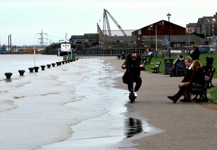 __COUNT__ Seasonal weather, Gravesend, UK - 16 Nov 2020 Stock Pictures ...