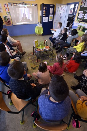 Class Pictured During Virtual Reading Session Editorial Stock Photo ...
