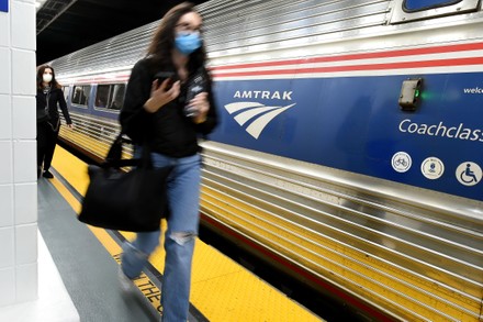 35 Amtrak train window Stock Pictures, Editorial Images and Stock ...