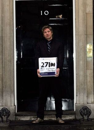 Chef Jamie Oliver Delivers Petition Over Editorial Stock Photo - Stock ...