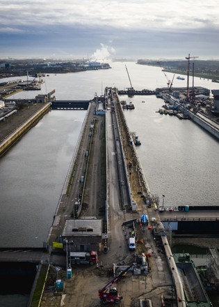 250 Sea locks Stock Pictures, Editorial Images and Stock Photos ...