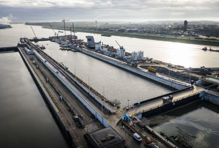 250 Sea locks Stock Pictures, Editorial Images and Stock Photos ...