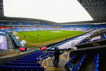 General View Inside Madejski Stadium Ahead Editorial Stock Photo ...