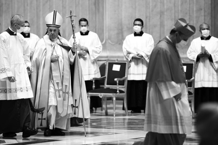 28112020 Vatican Basilica Altar Chair Ordinary Editorial Stock Photo ...
