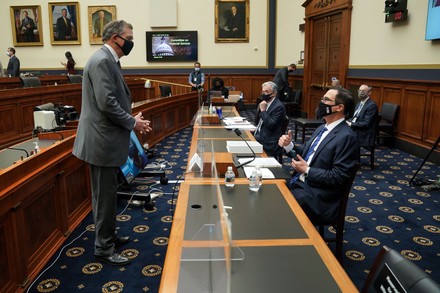 imágenes de US House Committee on Financial Services hearing "Oversight ...