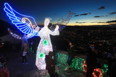 imágenes de Christmas lighting in Bogota, Colombia - 06 Dec 2020 ...
