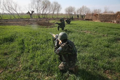 46 Operation moshtarak Stock Pictures, Editorial Images and Stock ...