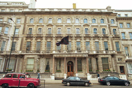 Exterior View Cavalry Club 127 Piccadilly Editorial Stock Photo - Stock ...