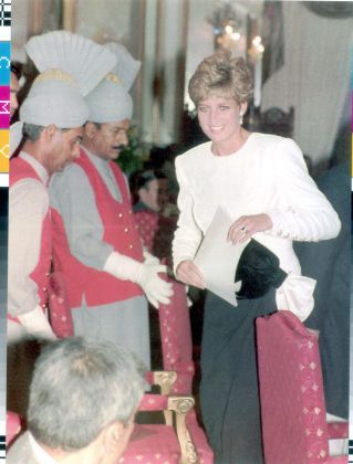 Princess Diana Visit Pakistan September 1991 Editorial Stock Photo ...