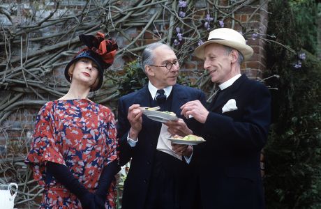 Mary Macleod Nigel Hawthorne Marion Mathie Editorial Stock Photo ...