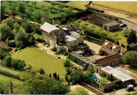 foto voor Aerial View A850 000 Ray Mill: redactionele stockfoto ...