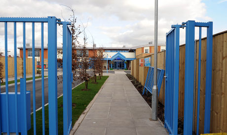 8 Perivale primary school Stock Pictures, Editorial Images and Stock ...
