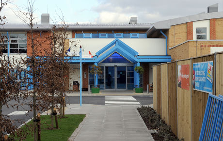 8 Perivale primary school Stock Pictures, Editorial Images and Stock ...
