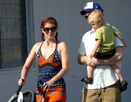 Debra Messing and family in Santa Monica, Ca, California, USA - 19 Aug ...