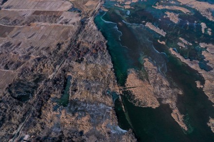 __COUNT__ China Qinghai Wetland Landscape - 11 Dec 2020 Stock Pictures ...