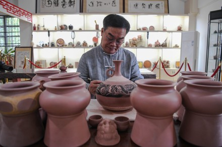 Lu Jingping Makes Nixing Pottery Ware Editorial Stock Photo - Stock ...