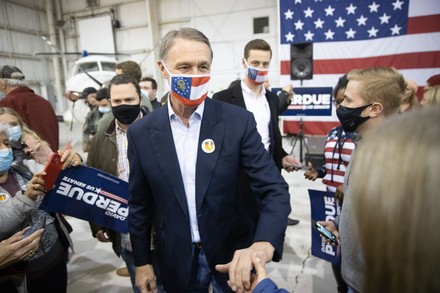Senator David Perdue Greets Supporters Rally Editorial Stock Photo ...