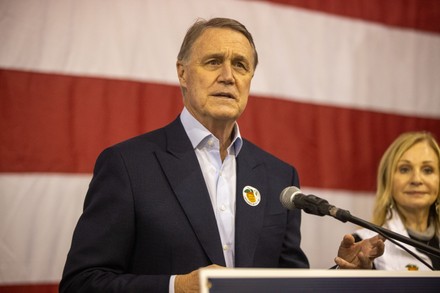 Senator David Perdue Greets Supporters Rally Editorial Stock Photo ...