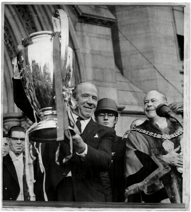 500 Sixties coach Stock Pictures, Editorial Images and Stock Photos ...