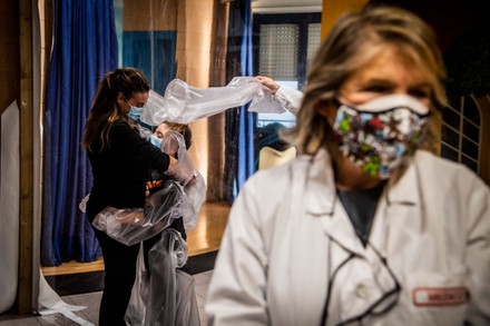 39 Trauma hug Stock Pictures, Editorial Images and Stock Photos ...