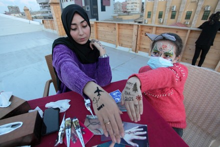 59 Palestinian tattoo artist Stock Pictures, Editorial Images and Stock ...